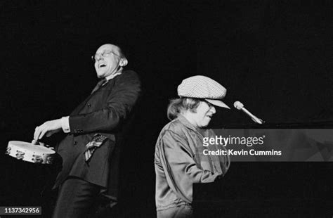 302 Elton John 1979 Photos And High Res Pictures Getty Images