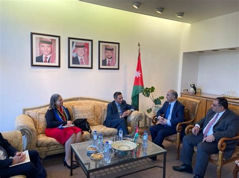 السفير الأردني يستقبل وفد جنوب أفريقيا لمحكمة العدل الدولية في هولندا