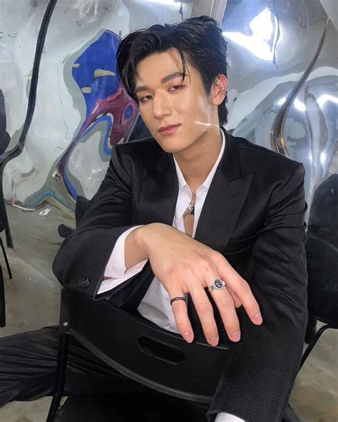 Ghim Của Ruby Yvonne Trên Thai Dramas