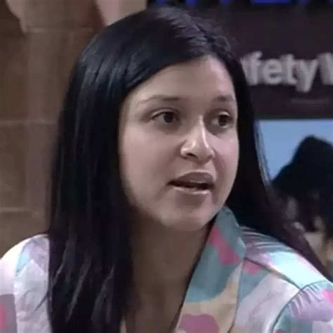 Bigg Boss 17 बिना मेकअप के ऐसी दिखती हैं अंकिता लोखंडे मन्नारा चोपड़ा