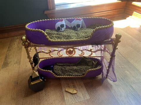 Original Monster High Clawdeen Wolf Bunk Bed Set 4644454755