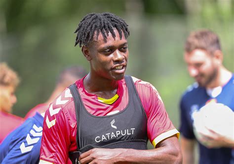 Isaac Tshipamba Qrm Pr T L Us Avranches Foot Normand