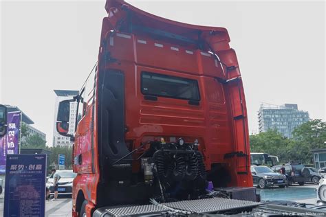 【图】中国重汽 汕德卡sitrak G7s重卡 奢华版 610马力 6x4 Amt自动挡牵引车液缓zz4256y324hf1b实拍