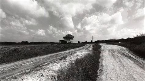 איגי דיין בעיניה Youtube Music