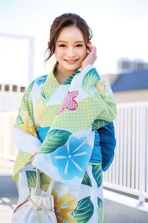 祝2024年夏！花火大会に参加する浴衣女子限定 羞恥野球拳対決 素人女子大生4名収録 アダルト動画 ソクミル