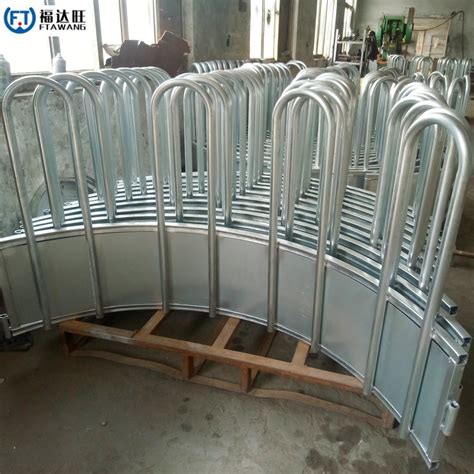 Cheaper Round Galvanized Bale Hay Feeder China Feeder And Hay Rack