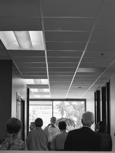 무료 이미지 검정색과 흰색 건축물 화이트 천장 선 직업적인 검은 단색화 조명 인테리어 디자인 모양 일광 흑백 사진 창 덮개 3918x5196