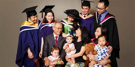 Picture Perfect Tips For Taking Candid Shots Of A Multi Generational