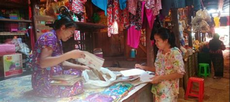 ကြာအင်းဆိပ်ကြီးမြို့နယ်တွင် စာဖတ်စာငှားမိဘပြည်သူများအား မိုဘိုင်းစနစ်ဖ