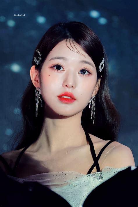 Pin On Wonyoung 🐰🍒 Debut December 2024