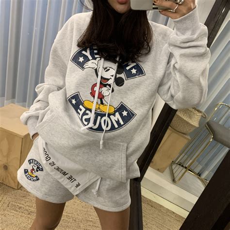 现韩国东大门春秋女装棉连帽卫衣短裤休闲套装运动学生卡通潮遮肚虎窝淘