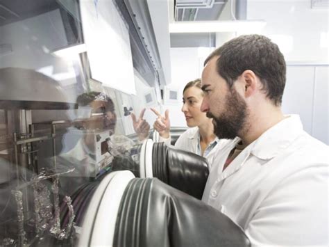 Photochemical Compounds For Tunable Oled Devices