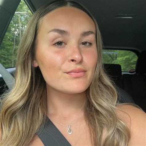 Macy Macyschnatter On Threads