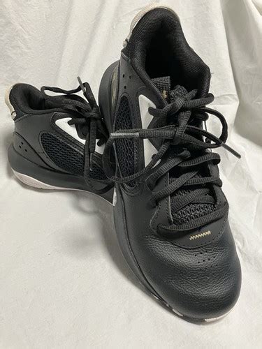 Under Armour Size 5y Black Basketball Shoe Ebay