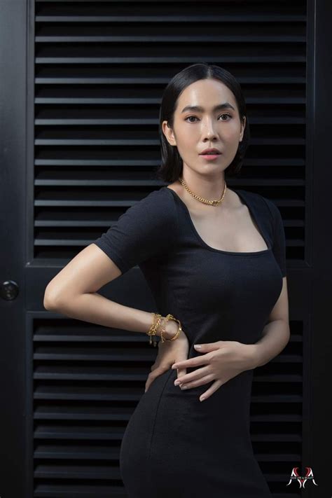 သုံးယောက်အတူ Tik Tok ဆော့ကစားပြီး အူတက်နေအောင် ခွီနေကြတဲ့ အူဝဲ