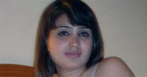 Desi Urdu Hindi Story Hot Kahani Meri Biwi Ka Mere Boss K Sath Relation