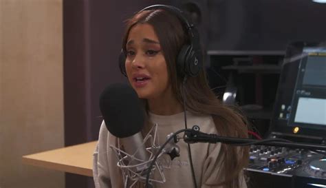 Ariana Grande Menangis Tersedu Saat Wawancara Di Radio Photo Fimela