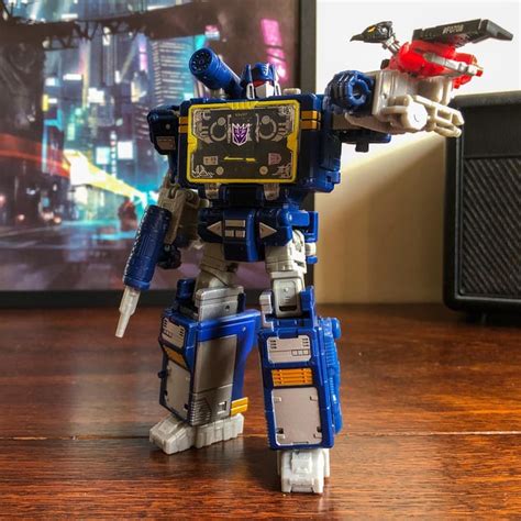 Wnw Ss86 Hotrod Finally Tracked Down A Netflix Soundwave And Flame
