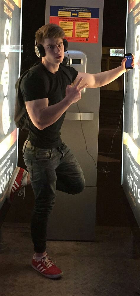 Pin By Kürşad L On Jeans Scruffy Men Men In Tight Pants Just