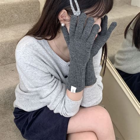 모모의일상 겨울필수템 베이직 겨울 니트 롱 스마트폰 터치 손가락 장갑