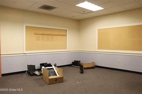 131 Colonie Center Space 242 Albany Ny 12205