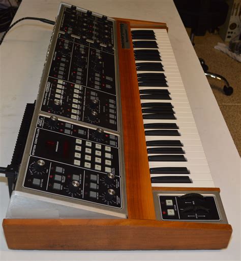 Vintage Moog Memorymoog Plus Synthesizer W Midi In Anvil Case Synthchaser