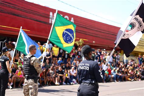 Policiais Civis Participam Do Desfile De 7 De Setembro E Se Emocionam