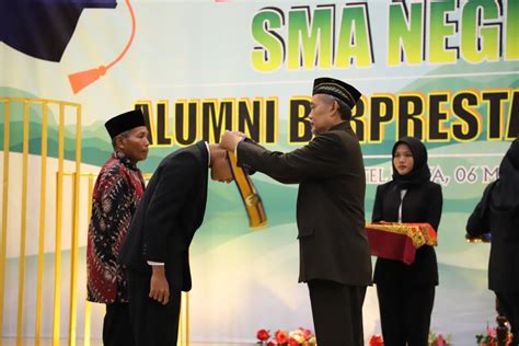 WISUDA 323 PURNA SISWA SMA NEGERI 1 SEYEGAN TAHUN 2023 SMA Negeri 1