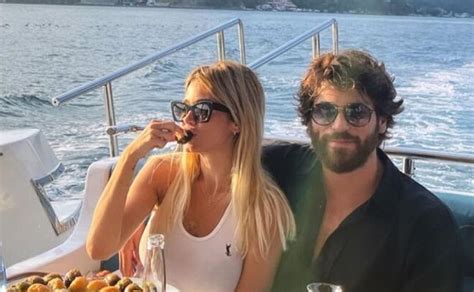 Can Yaman Diletta Leotta Conquista La Madre Dell Attore E In Turchia