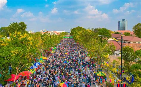 កំពង់ចាម ស្រស់ស្អាត Added A New Photo កំពង់ចាម ស្រស់ស្អាត