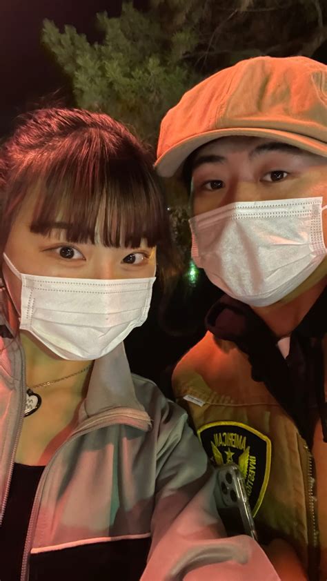 2年前何してたかなーて思って📱 ここ1年写真撮らなすぎてbeerealしかないのよ😧 2年で生活はがらっと変わり、 学生とフリーターから、お
