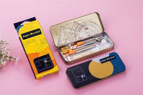 Geometry Math Set Tin Box Packaging Includes Compass Divider