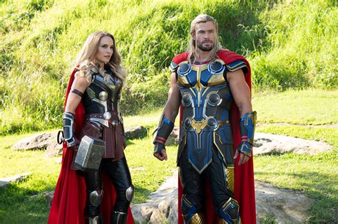 Natalie Portmans Jacked Up ‘thor Love And Thunder Look Required A