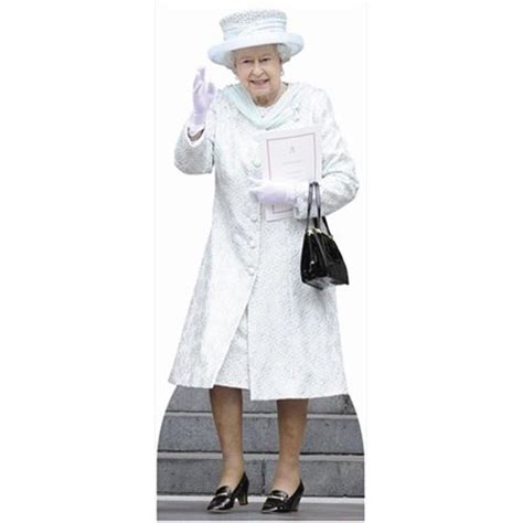 Star Cutouts Sc2011 Hrh Queen Elizabeth Cardboard Cutout