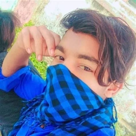 Nitesh Kumar Nitesh 9341 • Threads Say More