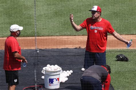 Nationals Gm Mike Rizzo Explains Why He Fired Coffee Throwing Staffer