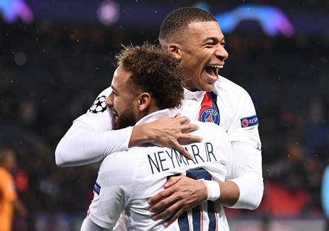 Video Mbappés Brilliant Backheel Pass To Neymar For First Cl Goal Of