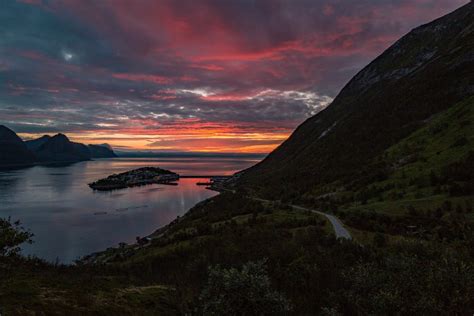 Безплатна снимка пейзаж море крайбрежие природа планина облак