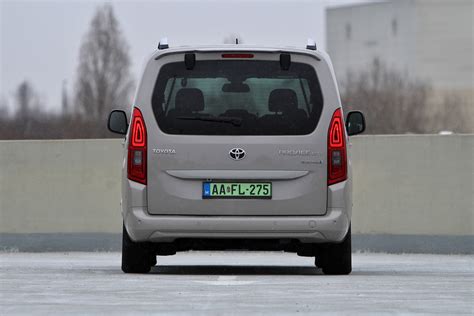 Teszt Toyota Proace City Verso EV Vezess