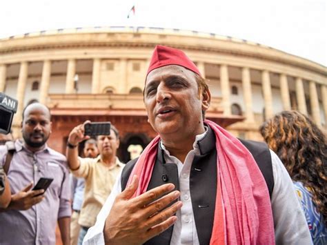Bring 100 Mlas Form Government Akhilesh Yadavs Monsoon Offer Amid