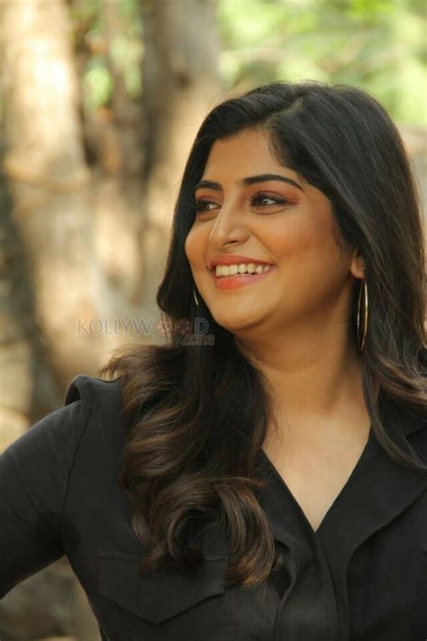 Actress Manjima Mohan At Devarattam Movie Press Meet Stills 08 61124