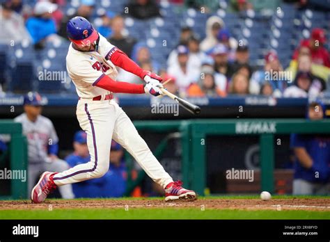 Philadelphia Phillies Trea Turner Breaks His Bat On A Run Scoring Fielders Choice Against New