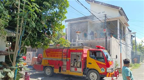 Kebakaran Rumah Produksi Roti Di Gresik Jawa Timur Diawali Ledakan Orang Alami Luka Bakar