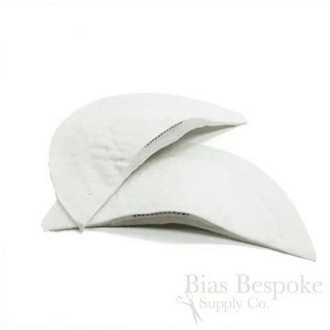 Le Souvenirs Non Woven Coats Shoulder Pad Packaging Type Packet At
