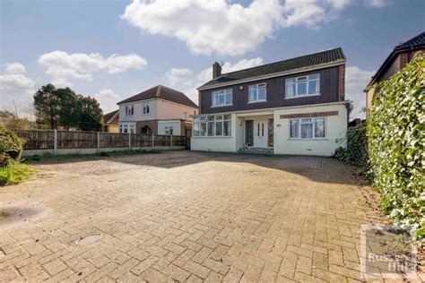 5 Bed Detached House For Sale In Dereham Road Norwich Nr5 £550000