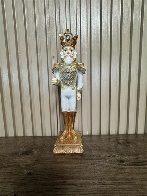 Керамічна фігурка лускунчик — ціна 4300 грн у каталозі Статуетки Купити