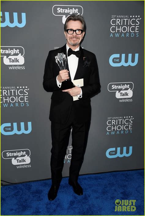 Gary Oldman Wins Best Actor For Darkest Hour At Critics Choice