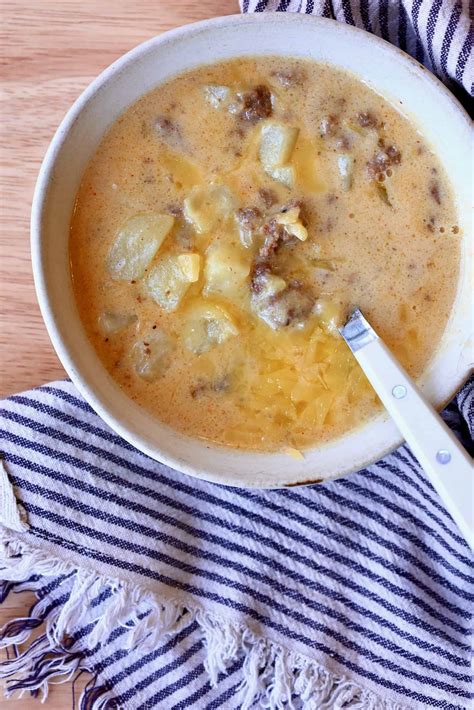 The Best Creamy Cheeseburger Soup Healthy Elizabeth