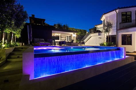 Infinity Edge Pool Manhattan Beach Premier Builders