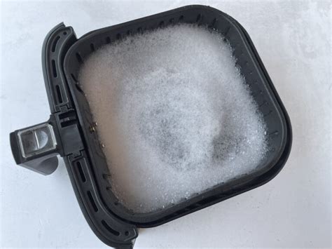 How To Clean An Air Fryer Piping Pot Curry